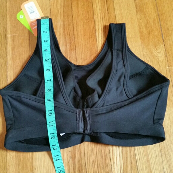 Moving Comfort | Intimates & Sleepwear | Moving Comfort Maia Sports Bra ...